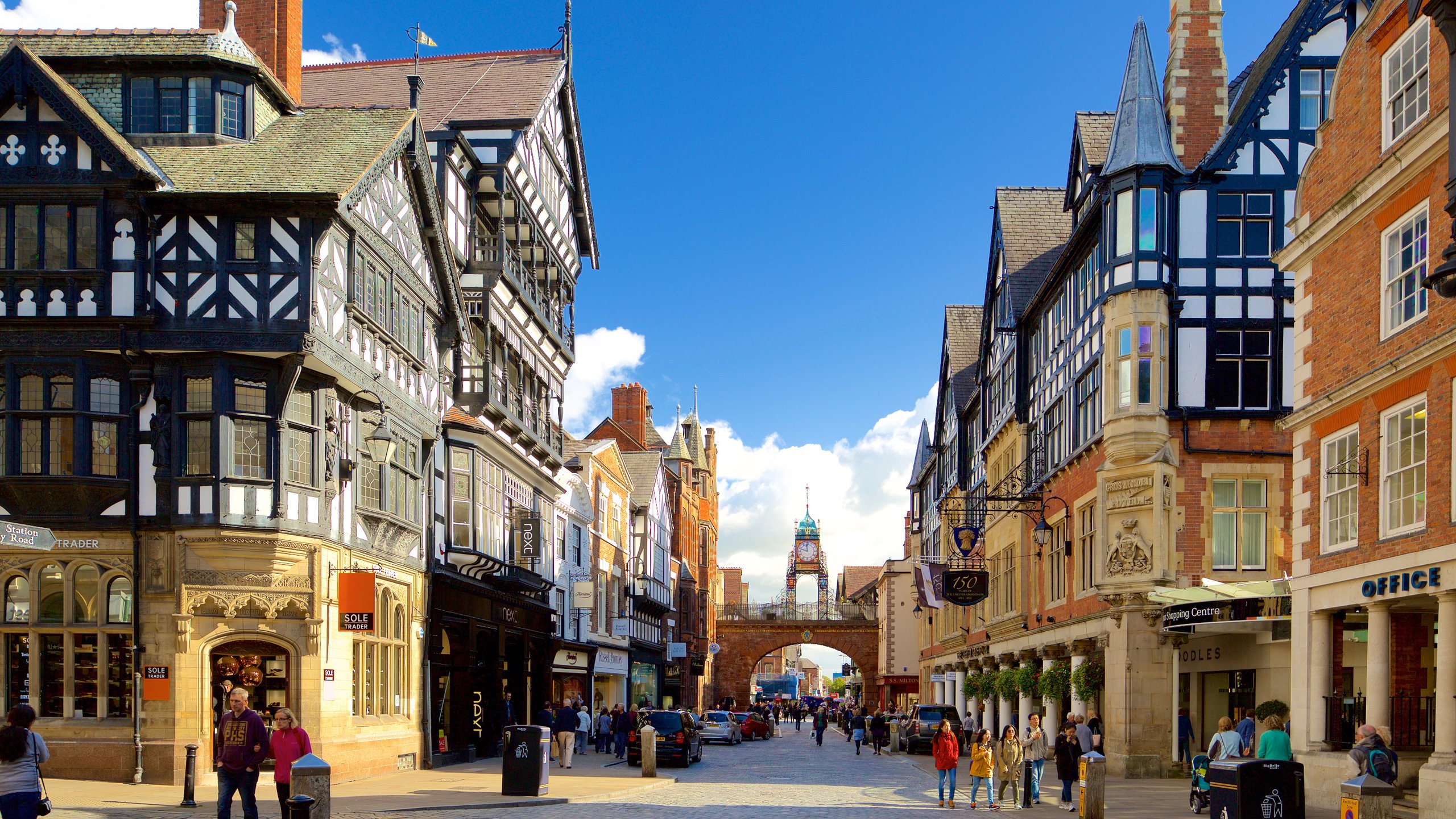 MANCHESTER AIRPORT TO CHESTER TRANSFER - Chester Galaxy Taxi